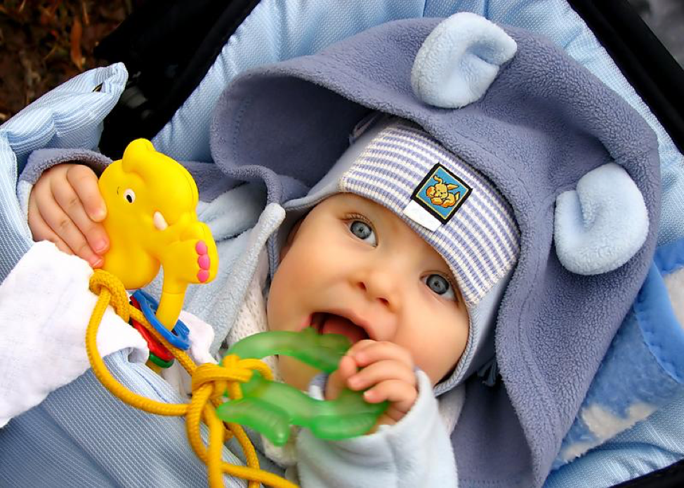 4 Tips On Soothing a Teething Baby - MEMEENO